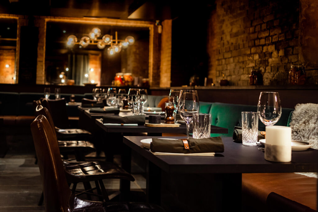 Restaurant Basso | Italiensk Social Dining | Book bord →